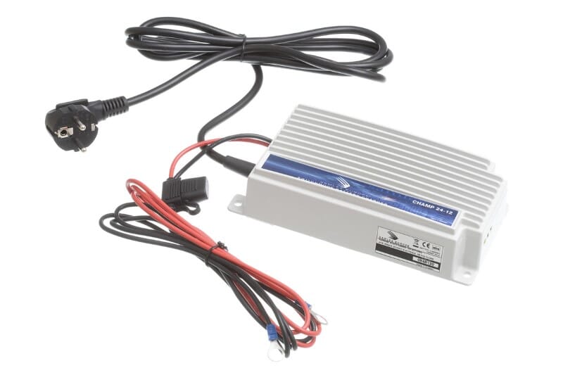 Champ 24-12 Switch mode battery charger - Brommeland Elektronikk AS